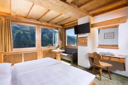 Hotel Languard | St Moritz | Heidi